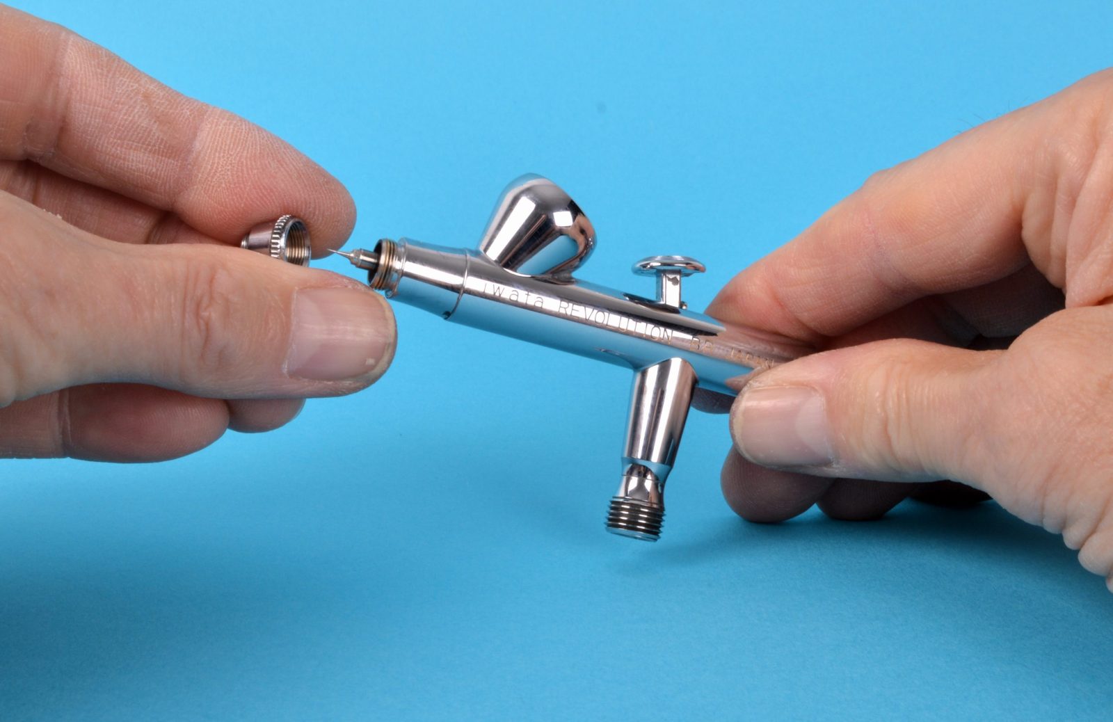 How to Clean an Airbrush: Cleaning an Airbrush Step By Step Guide ...